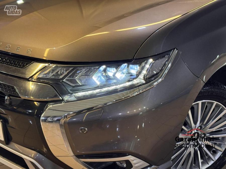 Brūns Mitsubishi Outlander 2019 Avižieniai, ar dzinēja tilpumu 2.40 L un nobraukumu 145 tūkst. km par 17500 €, foto 5 vietnē AUTOMOTO.COM.LV
