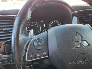 Brown Mitsubishi Outlander 2019 in Tallinn, with an engine capacity of 2.00 L and mileage of 130 thousand km for 15200 €, photo 12 on AUTOMOTO.COM.LV
