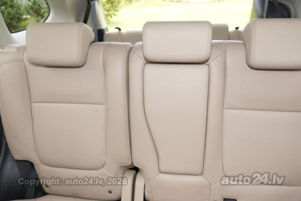 Brūns Mitsubishi Outlander 2019 Tallina, ar dzinēja tilpumu 2.00 L un nobraukumu 153 tūkst. km par 18000 €, foto 6 vietnē AUTOMOTO.COM.LV