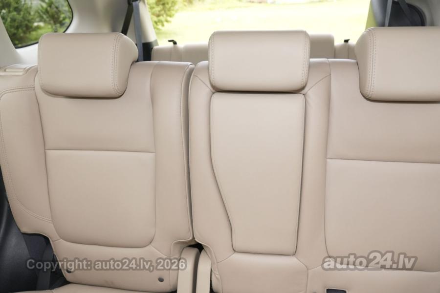 Brūns Mitsubishi Outlander 2019 Tallina, ar dzinēja tilpumu 2.00 L un nobraukumu 153 tūkst. km par 18000 €, foto 7 vietnē AUTOMOTO.COM.LV