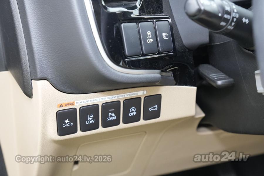 Brūns Mitsubishi Outlander 2019 Tallina, ar dzinēja tilpumu 2.00 L un nobraukumu 153 tūkst. km par 18000 €, foto 13 vietnē AUTOMOTO.COM.LV