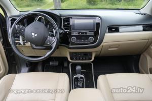 Brūns Mitsubishi Outlander 2019 Tallina, ar dzinēja tilpumu 2.00 L un nobraukumu 153 tūkst. km par 18000 €, foto 15 vietnē AUTOMOTO.COM.LV