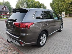 Brūns Mitsubishi Outlander 2019 Viļņa, ar dzinēja tilpumu 2.36 L un nobraukumu 107 tūkst. km par 18600 €, foto 5 vietnē AUTOMOTO.COM.LV