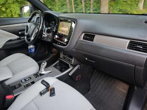 Brūns Mitsubishi Outlander 2019 Viļņa, ar dzinēja tilpumu 2.36 L un nobraukumu 107 tūkst. km par 18600 €, foto 16 vietnē AUTOMOTO.COM.LV