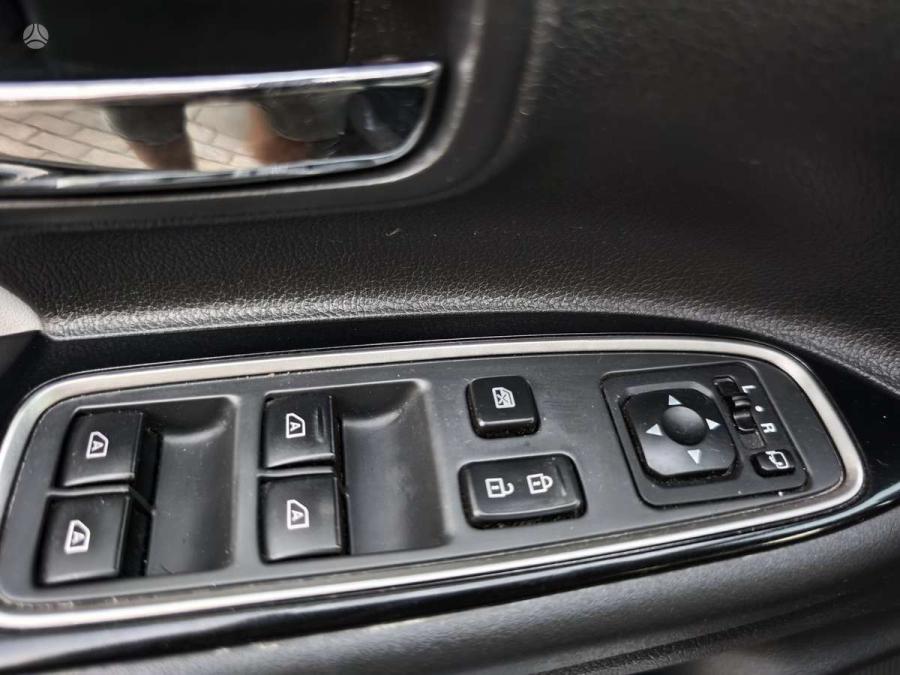 Brūns Mitsubishi Outlander 2019 Viļņa, ar dzinēja tilpumu 2.36 L un nobraukumu 107 tūkst. km par 18600 €, foto 17 vietnē AUTOMOTO.COM.LV