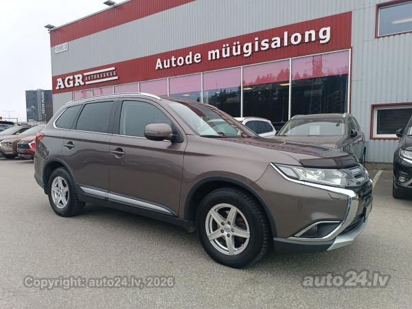 Brown Mitsubishi Outlander 2016 in Tallinn, with an engine capacity of 2.20 L and mileage of 245 thousand km for 12990 €, photo 1 on AUTOMOTO.COM.LV