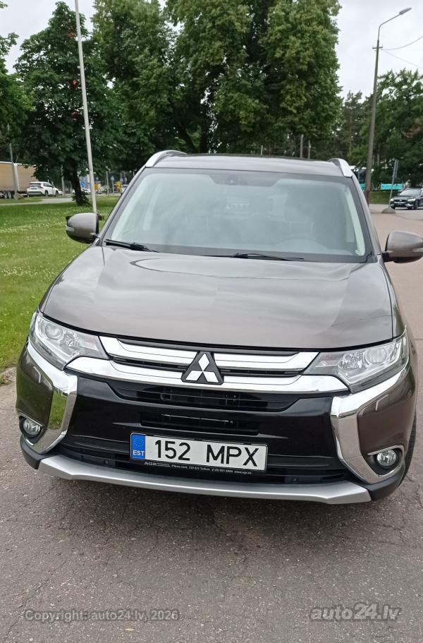Brūns Mitsubishi Outlander 2016 Tallina, ar dzinēja tilpumu 2.00 L un nobraukumu 75 tūkst. km par 16900 €, foto 3 vietnē AUTOMOTO.COM.LV