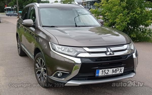 Brūns Mitsubishi Outlander 2016 Tallina, ar dzinēja tilpumu 2.00 L un nobraukumu 75 tūkst. km par 16900 €, foto 4 vietnē AUTOMOTO.COM.LV