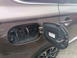 Brūns Mitsubishi Outlander 2017 Tallina, ar dzinēja tilpumu 2.00 L un nobraukumu 197 tūkst. km par 14990 €, foto 16 vietnē AUTOMOTO.COM.LV