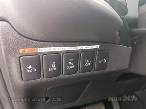 Brūns Mitsubishi Outlander 2017 Tallina, ar dzinēja tilpumu 2.00 L un nobraukumu 197 tūkst. km par 14990 €, foto 18 vietnē AUTOMOTO.COM.LV