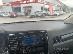 Brūns Mitsubishi Outlander 2017 Tallina, ar dzinēja tilpumu 2.00 L un nobraukumu 197 tūkst. km par 14990 €, foto 23 vietnē AUTOMOTO.COM.LV