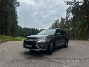 Коричневый Мицубиси Аутлендер 2018 в Таллин, объемом двигателя 2.00 л и пробегом 158 тыс. км за 14000 €, фото 3 на AUTOMOTO.COM.LV