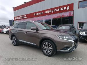 Brown Mitsubishi Outlander 2019 in Tallinn, with an engine capacity of 2.00 L and mileage of 151 thousand km for 15990 €, photo  on AUTOMOTO.COM.LV