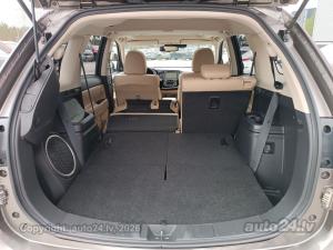 Brown Mitsubishi Outlander 2019 in Tallinn, with an engine capacity of 2.00 L and mileage of 151 thousand km for 15990 €, photo 13 on AUTOMOTO.COM.LV