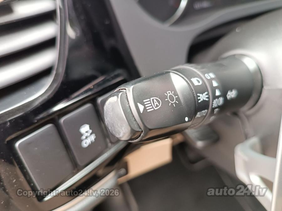 Brown Mitsubishi Outlander 2019 in Tallinn, with an engine capacity of 2.00 L and mileage of 151 thousand km for 15990 €, photo 17 on AUTOMOTO.COM.LV