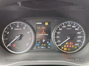 Brown Mitsubishi Outlander 2019 in Tallinn, with an engine capacity of 2.00 L and mileage of 151 thousand km for 15990 €, photo 24 on AUTOMOTO.COM.LV
