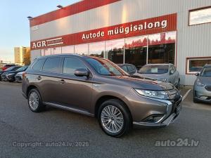Brown Mitsubishi Outlander 2020 in Tallinn, with an engine capacity of 2.40 L and mileage of 61 thousand km for 21900 €, photo  on AUTOMOTO.COM.LV