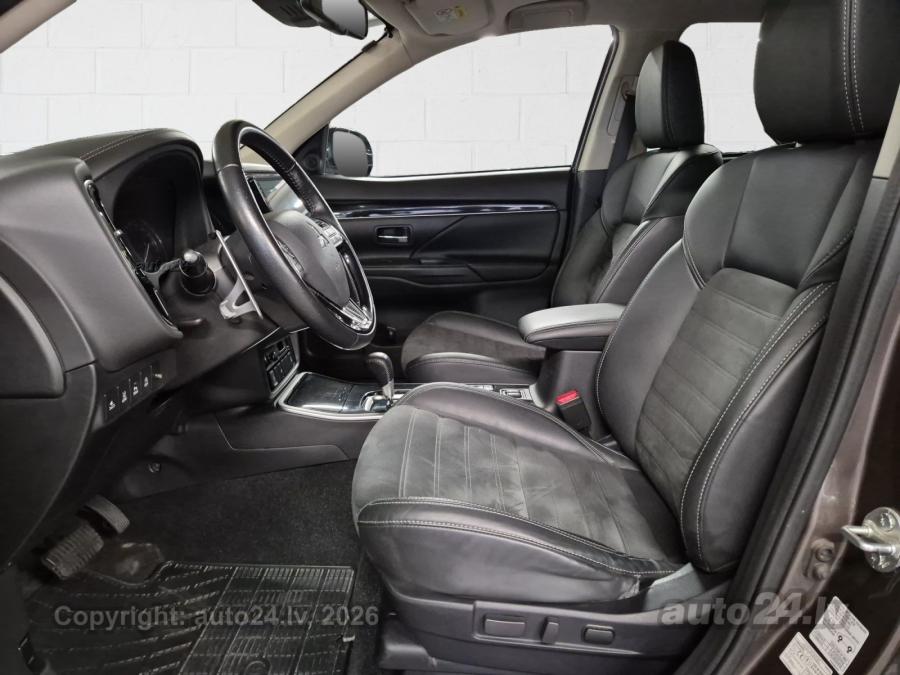 Brūns Mitsubishi Outlander 2020 Tallina, ar dzinēja tilpumu 2.00 L un nobraukumu 147 tūkst. km par 16990 €, foto 12 vietnē AUTOMOTO.COM.LV