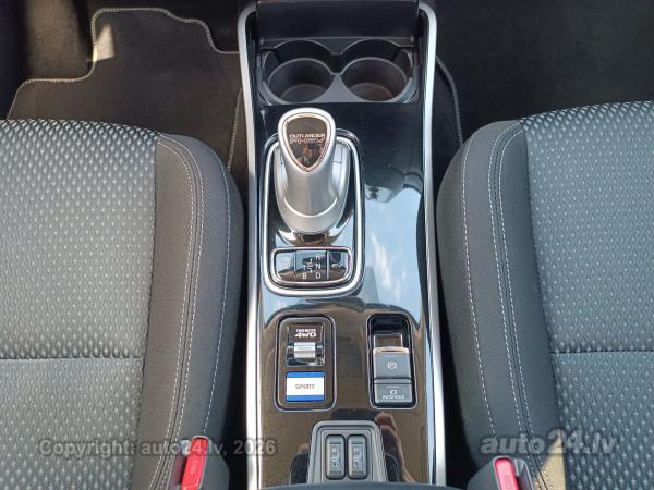Brown Mitsubishi Outlander 2021 in Tallinn, with an engine capacity of 2.40 L and mileage of 69 thousand km for 21890 €, photo 6 on AUTOMOTO.COM.LV