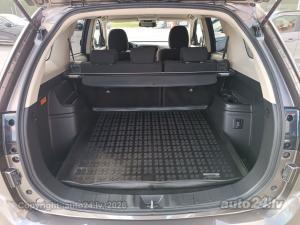 Brown Mitsubishi Outlander 2021 in Tallinn, with an engine capacity of 2.40 L and mileage of 69 thousand km for 21890 €, photo 10 on AUTOMOTO.COM.LV