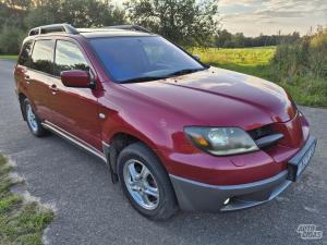 Mitsubishi Outlander 2004 in Alytus, with an engine capacity of 2.00 L and mileage of 297 thousand km for 2250 €, photo 3 on AUTOMOTO.COM.LV