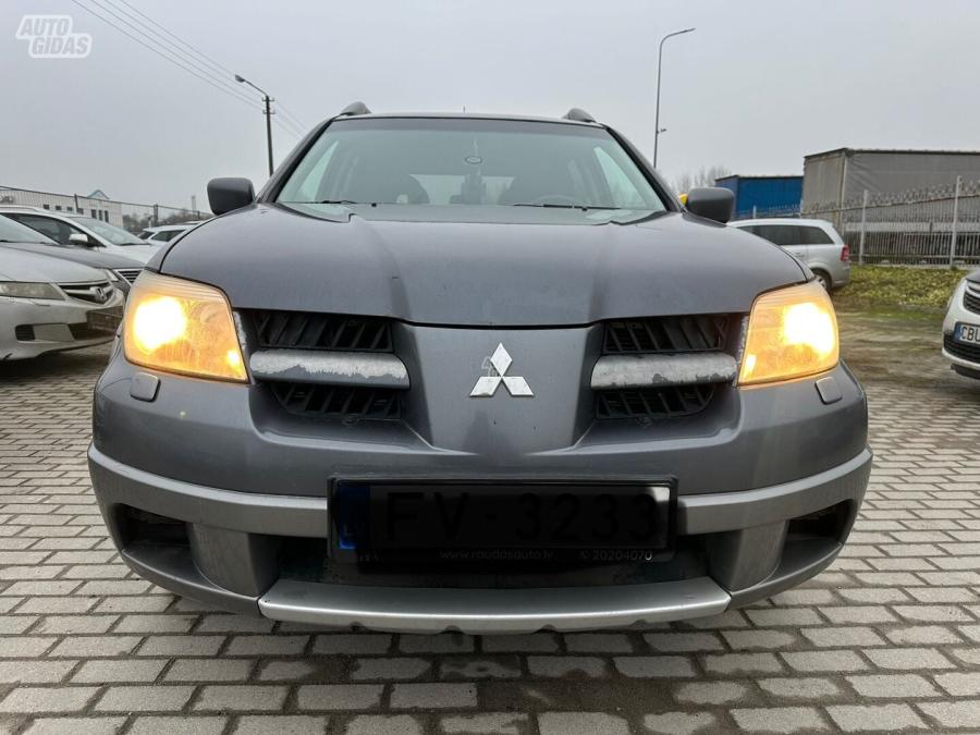Mitsubishi Outlander 2006 Marijampole, ar dzinēja tilpumu 2.40 L un nobraukumu 215 tūkst. km par 1150 €, foto 3 vietnē AUTOMOTO.COM.LV