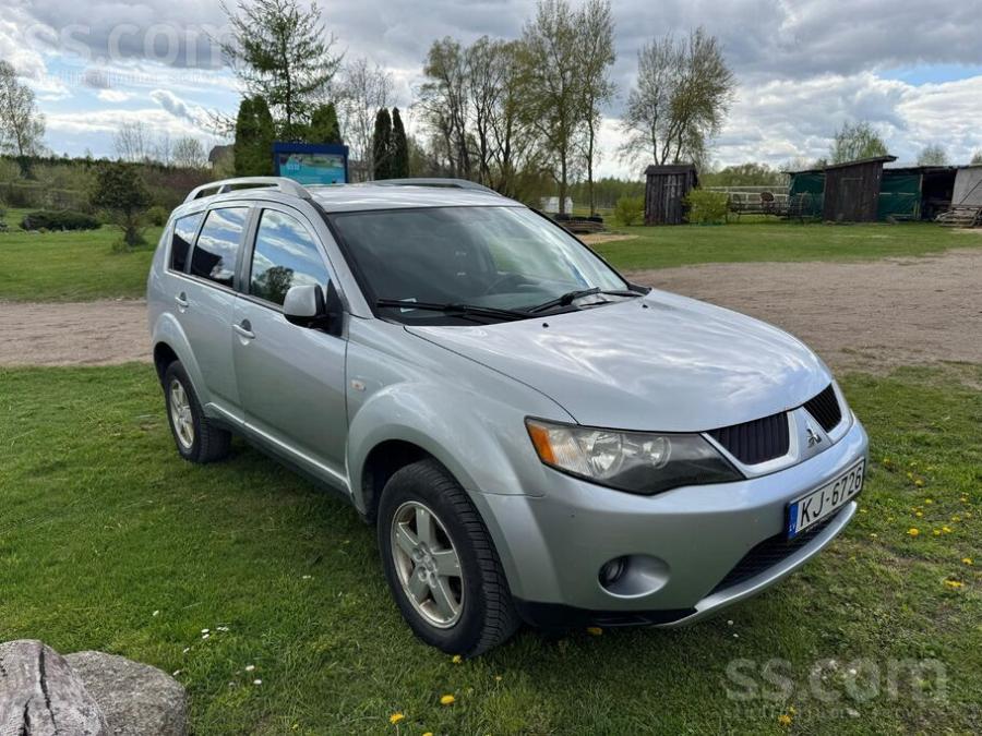 Mitsubishi Outlander 2007 Rīga, ar dzinēja tilpumu 2.00 L un nobraukumu 277 tūkst. km par 3200 €, foto 1 vietnē AUTOMOTO.COM.LV