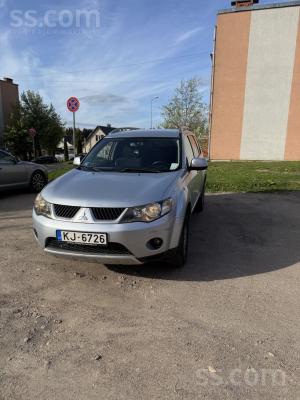 Mitsubishi Outlander 2007 Rīga, ar dzinēja tilpumu 2.00 L un nobraukumu 277 tūkst. km par 3200 €, foto 8 vietnē AUTOMOTO.COM.LV