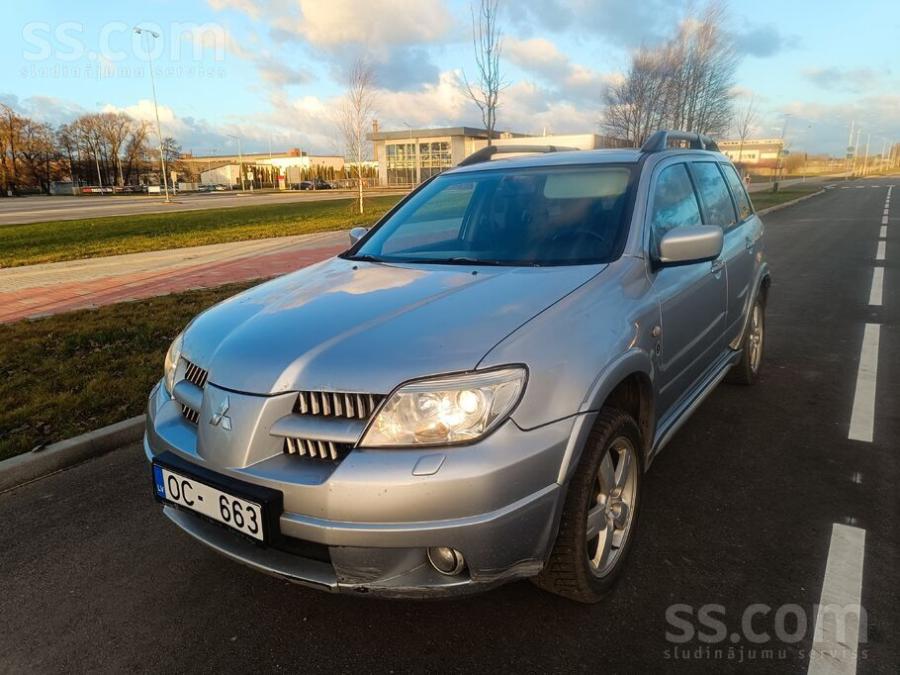 Mitsubishi Outlander 2007 Liepāja, ar dzinēja tilpumu 2.40 L un nobraukumu 372 tūkst. km par 1390 €, foto 1 vietnē AUTOMOTO.COM.LV