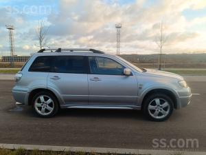 Mitsubishi Outlander 2007 Liepāja, ar dzinēja tilpumu 2.40 L un nobraukumu 372 tūkst. km par 1390 €, foto 5 vietnē AUTOMOTO.COM.LV