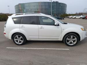 Mitsubishi Outlander 2007 Šauļi, ar dzinēja tilpumu 3.00 L un nobraukumu 190 tūkst. km par 4000 €, foto 3 vietnē AUTOMOTO.COM.LV
