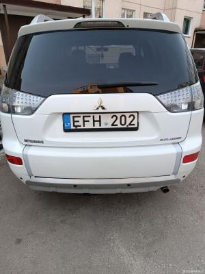 Mitsubishi Outlander 2007 Šauļi, ar dzinēja tilpumu 3.00 L un nobraukumu 190 tūkst. km par 4000 €, foto 5 vietnē AUTOMOTO.COM.LV