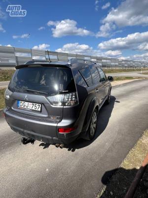 Mitsubishi Outlander 2007 in Marijampole, with an engine capacity of 2.00 L and mileage of 310 thousand km for 2900 €, photo 4 on AUTOMOTO.COM.LV