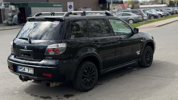 Mitsubishi Outlander 2007 Viļņa, ar dzinēja tilpumu 2.00 L un nobraukumu 333 tūkst. km par 9000 €, foto 6 vietnē AUTOMOTO.COM.LV