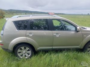 Mitsubishi Outlander 2007 in Kaisiadorys, with an engine capacity of 2.00 L and mileage of 371 thousand km for 1000 €, photo 8 on AUTOMOTO.COM.LV