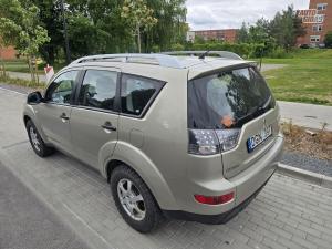 Mitsubishi Outlander 2007 in Vilnius, with an engine capacity of 2.40 L and mileage of 250 thousand km for 2500 €, photo 5 on AUTOMOTO.COM.LV