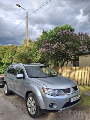 Mitsubishi Outlander 2007 Rīga, ar dzinēja tilpumu 2.20 L un nobraukumu 342 tūkst. km par 3800 €, foto  vietnē AUTOMOTO.COM.LV