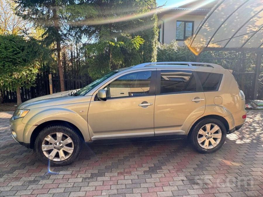 Mitsubishi Outlander 2007 Rīga, ar dzinēja tilpumu 2.00 L un nobraukumu 380 tūkst. km par 1965 €, foto 1 vietnē AUTOMOTO.COM.LV