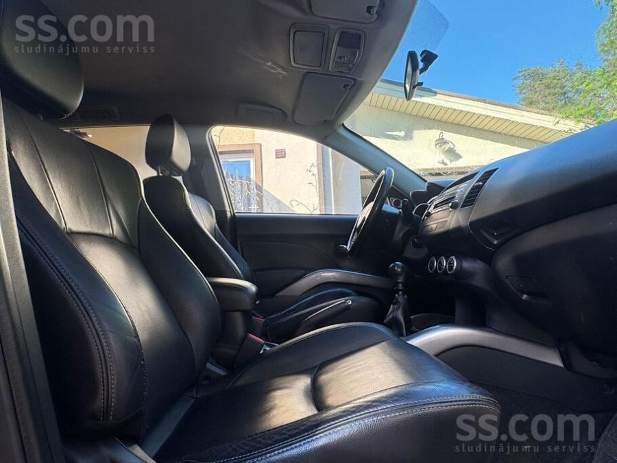 Mitsubishi Outlander 2007 Rīga, ar dzinēja tilpumu 2.00 L un nobraukumu 380 tūkst. km par 1965 €, foto 9 vietnē AUTOMOTO.COM.LV