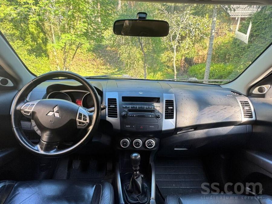 Mitsubishi Outlander 2007 Rīga, ar dzinēja tilpumu 2.00 L un nobraukumu 380 tūkst. km par 1965 €, foto 10 vietnē AUTOMOTO.COM.LV