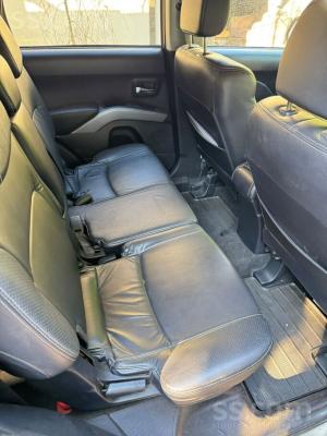 Mitsubishi Outlander 2007 Rīga, ar dzinēja tilpumu 2.00 L un nobraukumu 380 tūkst. km par 1965 €, foto 11 vietnē AUTOMOTO.COM.LV