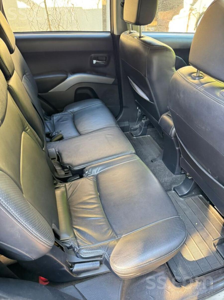 Mitsubishi Outlander 2007 Rīga, ar dzinēja tilpumu 2.00 L un nobraukumu 380 tūkst. km par 1965 €, foto 11 vietnē AUTOMOTO.COM.LV