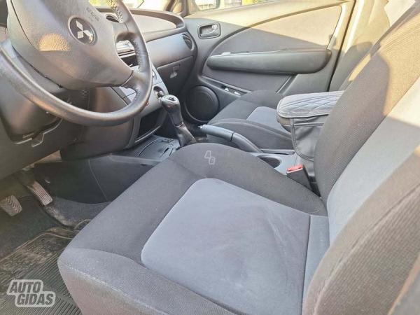 Mitsubishi Outlander 2007 in Vilnius, with an engine capacity of 2.00 L and mileage of 169 thousand km for 2300 €, photo 8 on AUTOMOTO.COM.LV