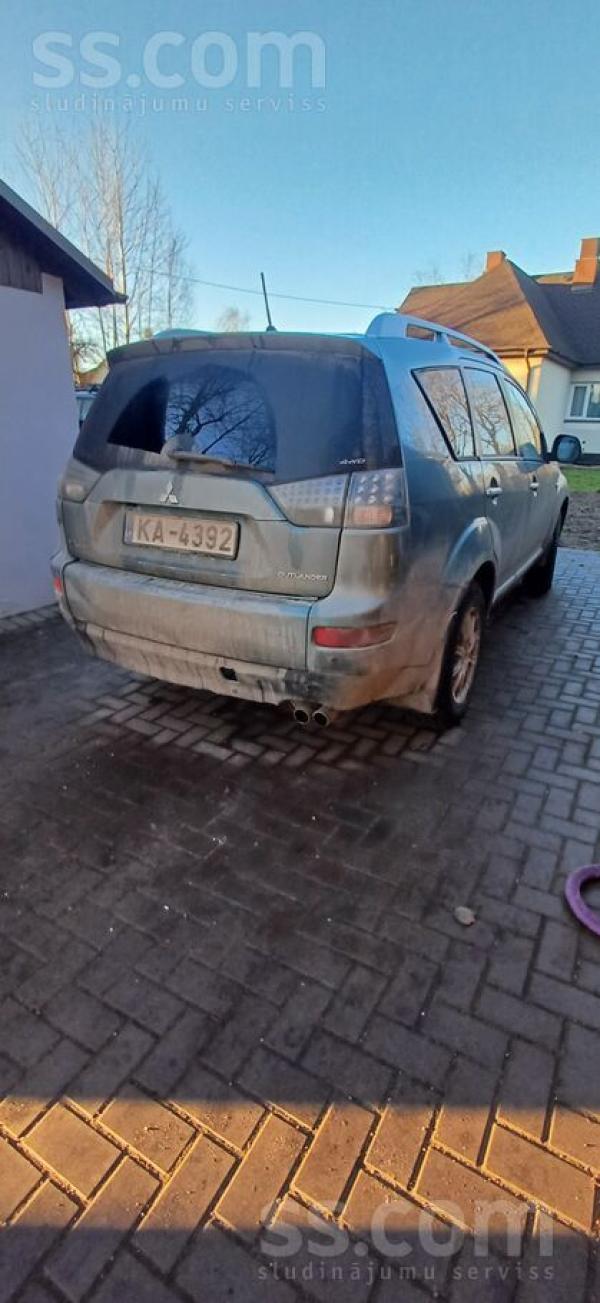 Mitsubishi Outlander 2008 Rīga, ar dzinēja tilpumu 2.20 L un nobraukumu 230 tūkst. km par 3000 €, foto 7 vietnē AUTOMOTO.COM.LV
