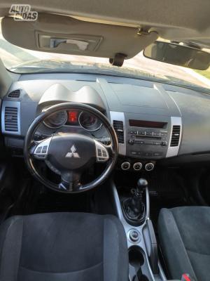 Mitsubishi Outlander 2008 Kauņa, ar dzinēja tilpumu 2.00 L un nobraukumu 350 tūkst. km par 1650 €, foto 6 vietnē AUTOMOTO.COM.LV