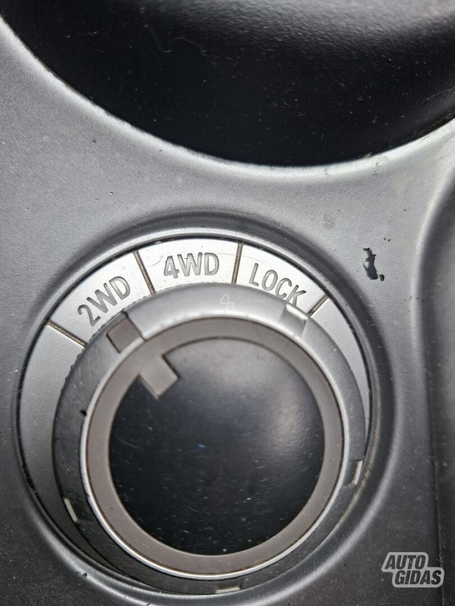 Mitsubishi Outlander 2008 in Vilnius, with an engine capacity of 2.40 L and mileage of 272 thousand km for 1999 €, photo 8 on AUTOMOTO.COM.LV