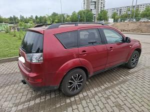 Mitsubishi Outlander 2008 in Vilnius, with an engine capacity of 2.40 L and mileage of 250 thousand km for 1880 €, photo 3 on AUTOMOTO.COM.LV