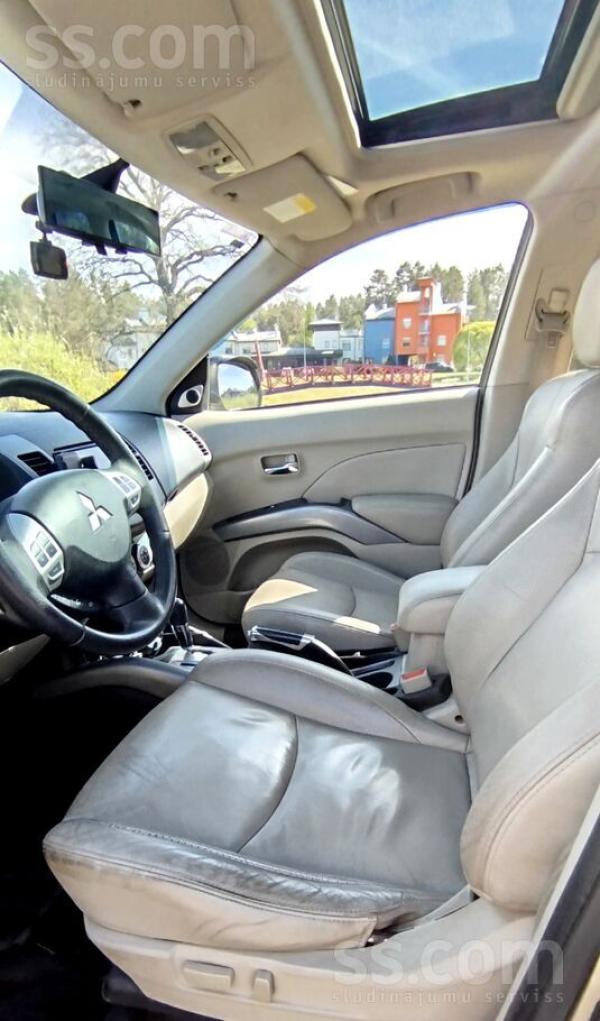 Mitsubishi Outlander 2008 in Riga, with an engine capacity of 2.40 L and mileage of 333 thousand km for 3150 €, photo 10 on AUTOMOTO.COM.LV