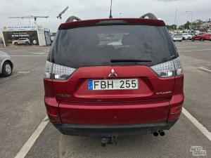 Mitsubishi Outlander 2008 Viļņa, ar dzinēja tilpumu 2.40 L un nobraukumu 250 tūkst. km par 1650 €, foto 5 vietnē AUTOMOTO.COM.LV