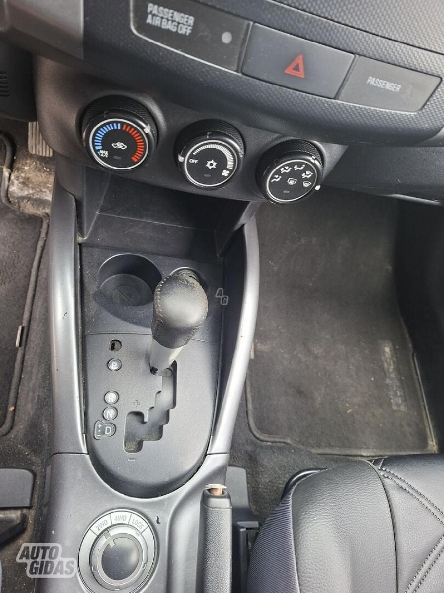 Mitsubishi Outlander 2008 Viļņa, ar dzinēja tilpumu 2.40 L un nobraukumu 250 tūkst. km par 1650 €, foto 8 vietnē AUTOMOTO.COM.LV